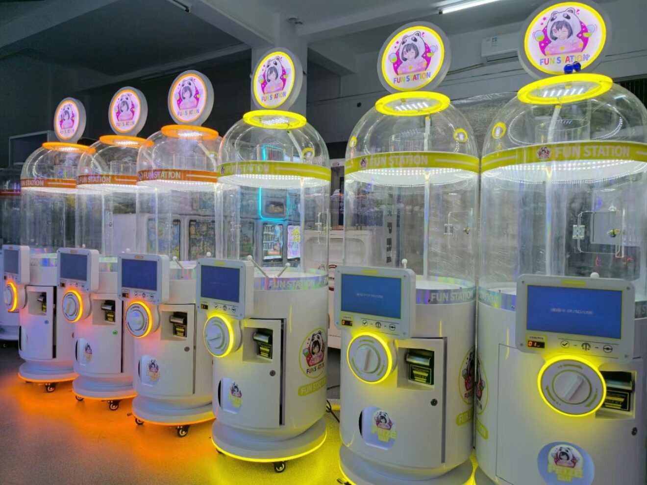 Orange Capsule-Shaped Gashapon Machine – Acrylic Poster Display